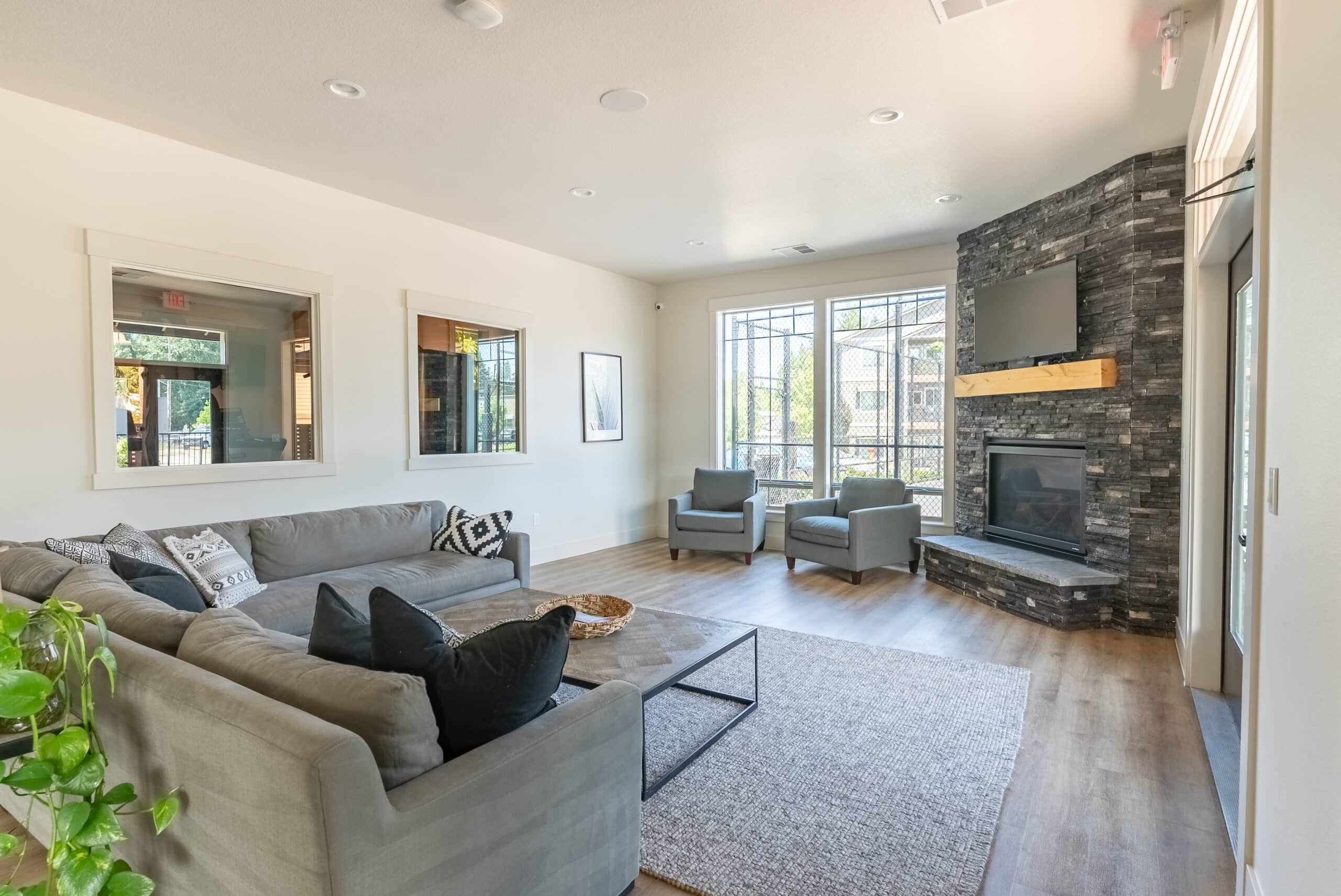Silverplace Apartment Homes | Stratum